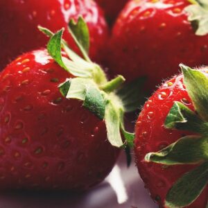 Seedless strawberries | Do They Exist? [ 3+ Ways to Get Them]